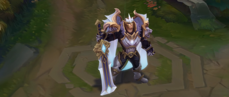 God King Garen - League of Legends skin - LoL Skin