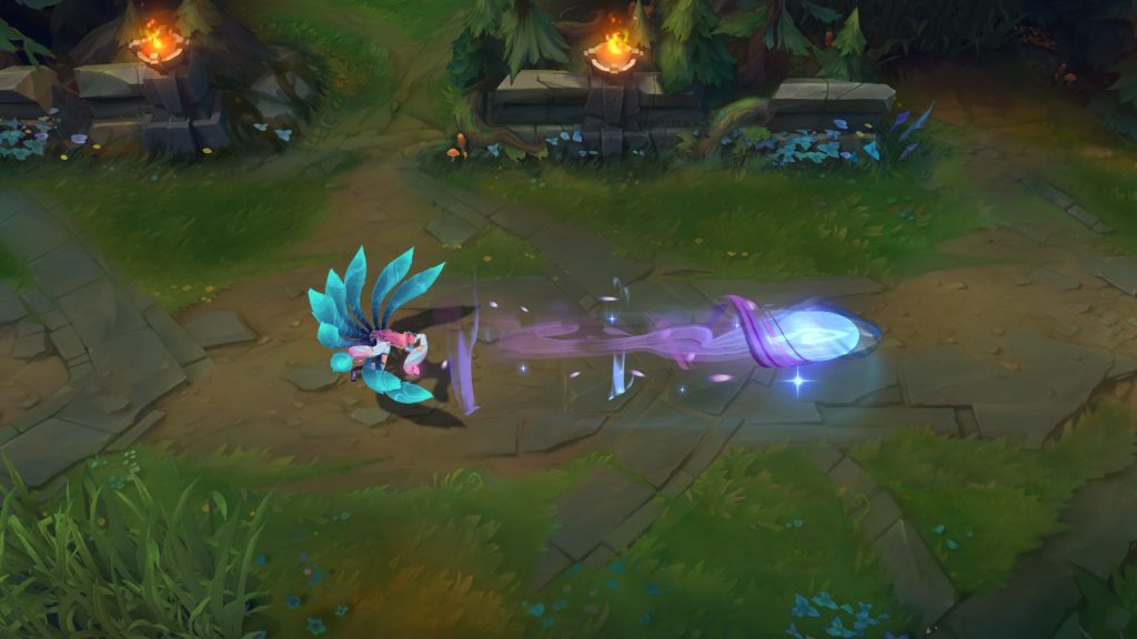 Spirit Blosom Ahri | League of Legends Skin | LoLSkinShop